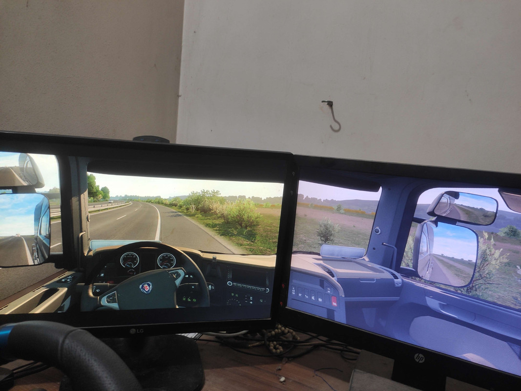 my monitors — Postimages