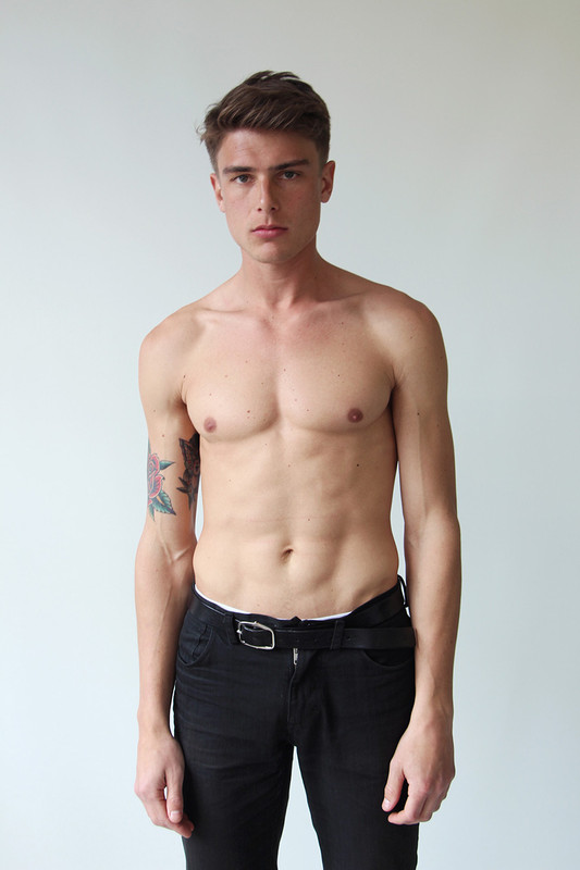 Classify Swedish male model Sigge Goransson