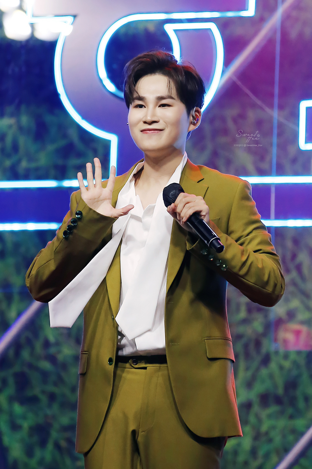 220902 02 — Postimages