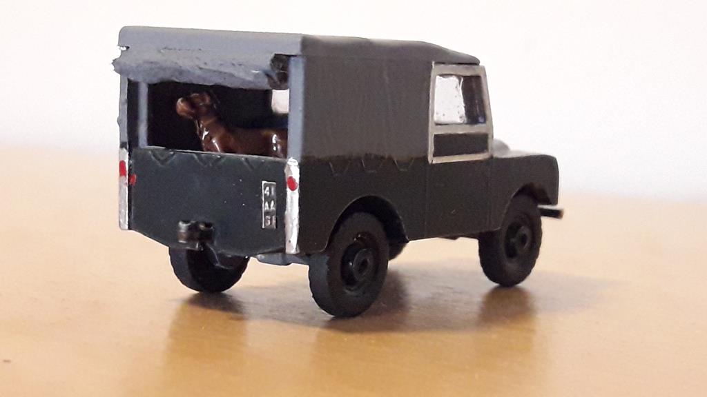 Airfix 1/72 (1/76?) Land Rover - Ready for Inspection - Armour ...