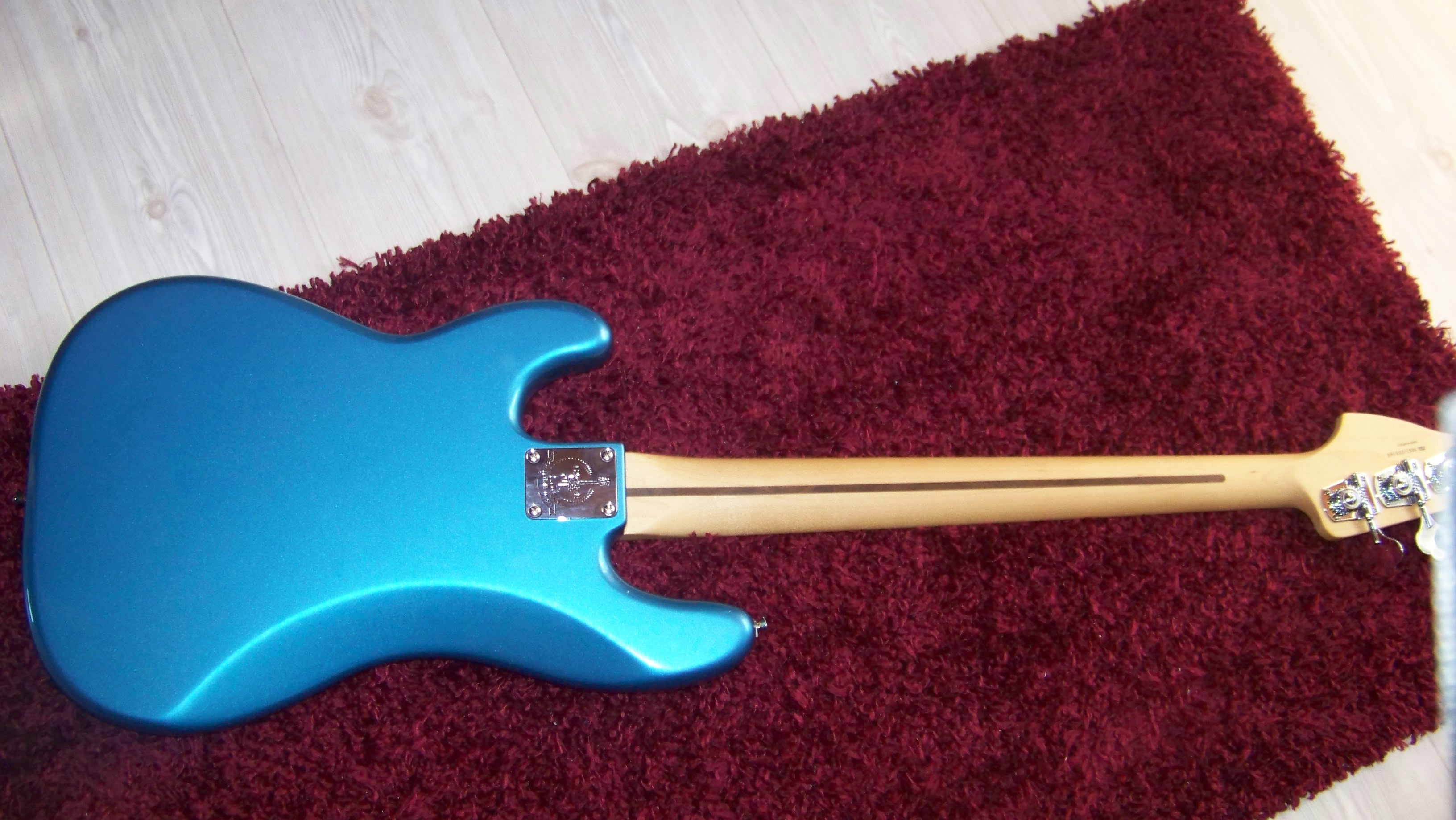 Bass 005 — Postimages