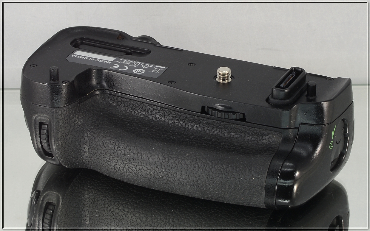 💥 Nikon MB-D16 **Originální battery grip pro Nikon D750** TOP💥 | Aukro