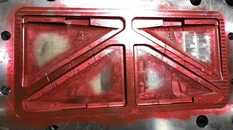 1/32 - Dassault Mirage 2000 C/B/D & N by Kitty Hawk - M2000C & M2000D/N ...