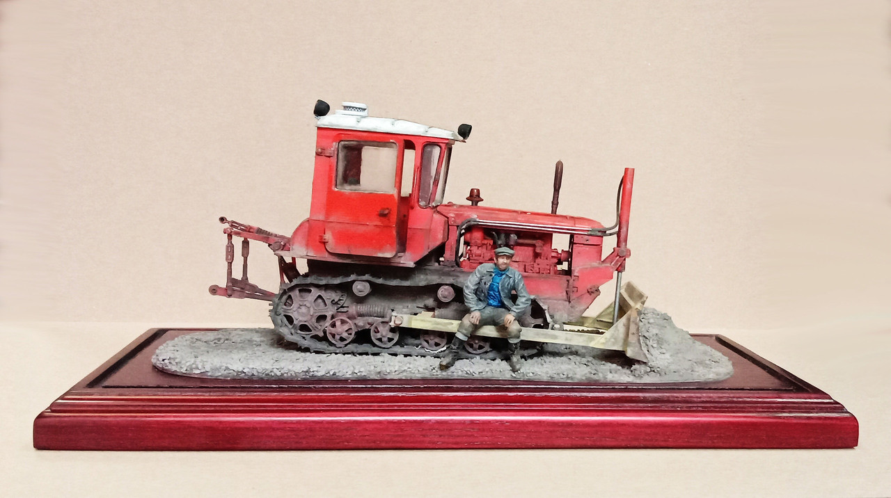Soviet bulldozer DT-75 | Modelers Social Club Forum