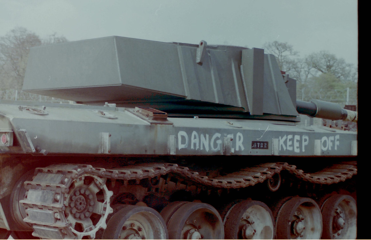 Challenger 2 prototype V9 (06 SP 95) pics/info sought - AFV Modern ...