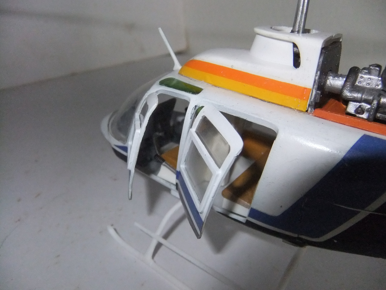 Revell 1/32 bell 206II jet ranger - Ready for Inspection - Aircraft ...