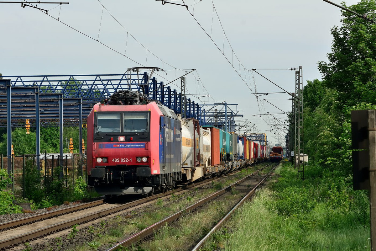 482 022 — Postimages