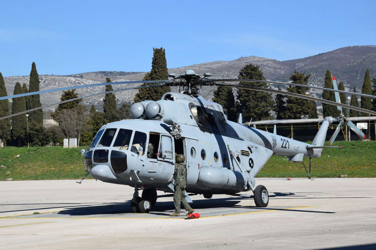 Mi 171 ev 221 — Postimages