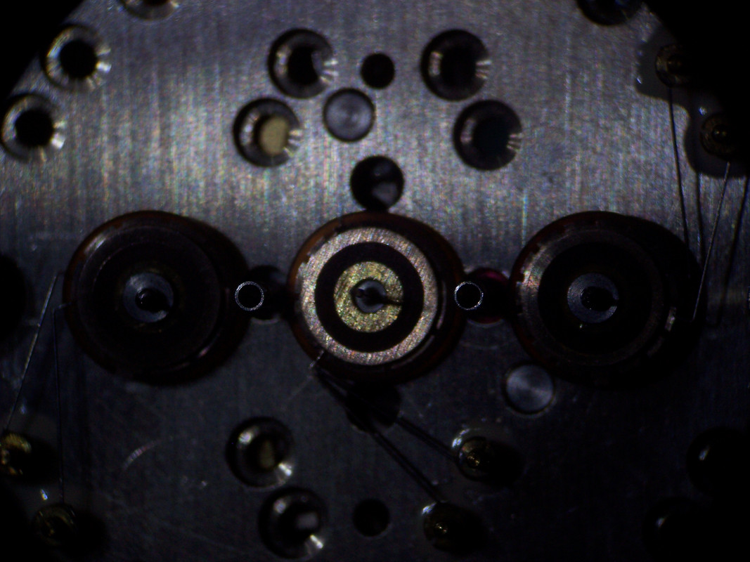 100 4584 — Postimages