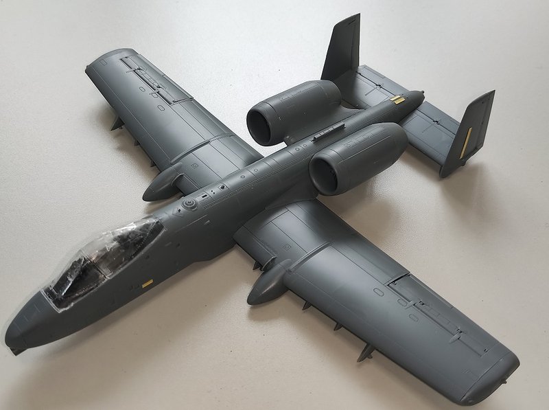 1/72 - Republic A-10 Thunderbolt by Great Wall Hobby (GWH) - A-10A & C ...