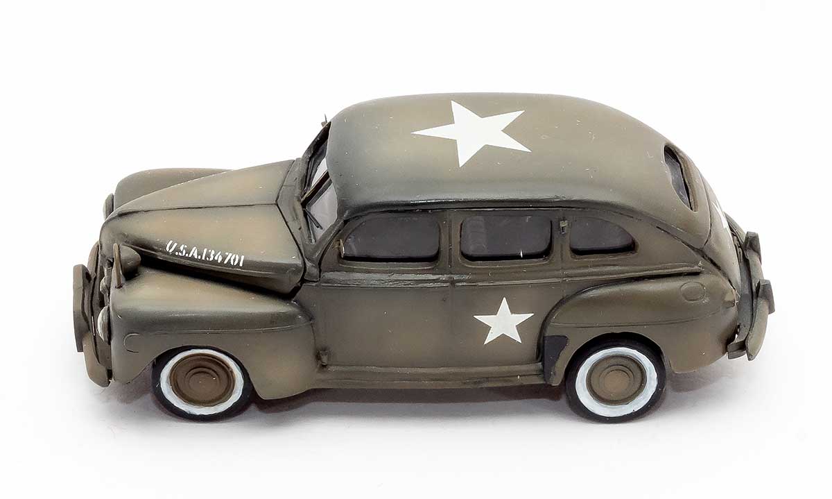 1/72 ACE Ford Sedan Model 1942 "US Army Staff Car"