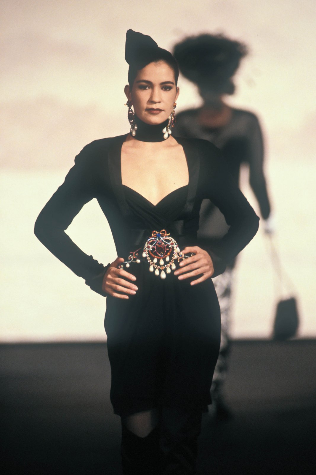 Fashion Classic: CHANEL Haute Couture Fall/Winter 1990 | Page 2 ...