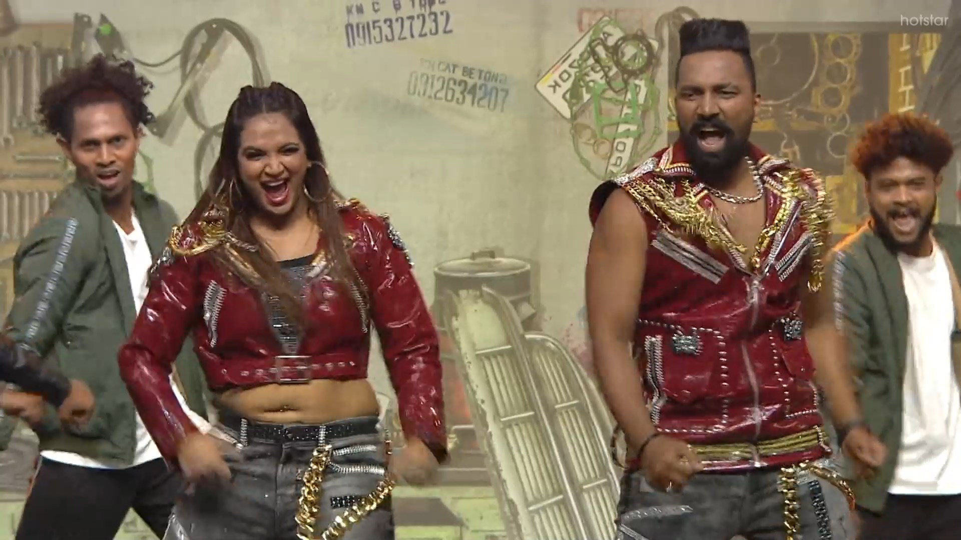 Saranya Anand Hot Item Dance in reality show mp4 snapshot 01 56 462 ...