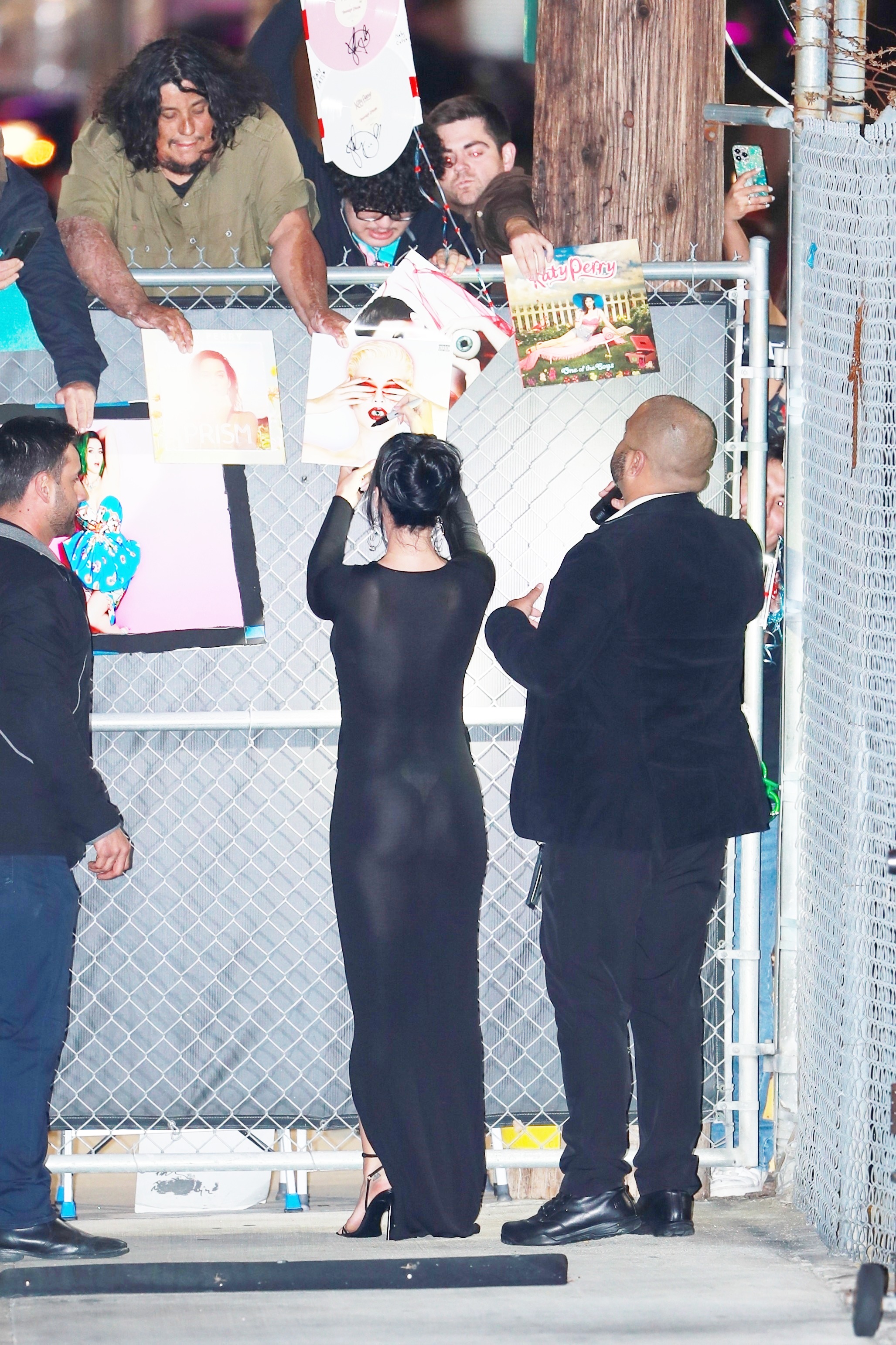 imgonline com ua Osvetlenie 4nuu IAJ51y2r VRHp — Postimages