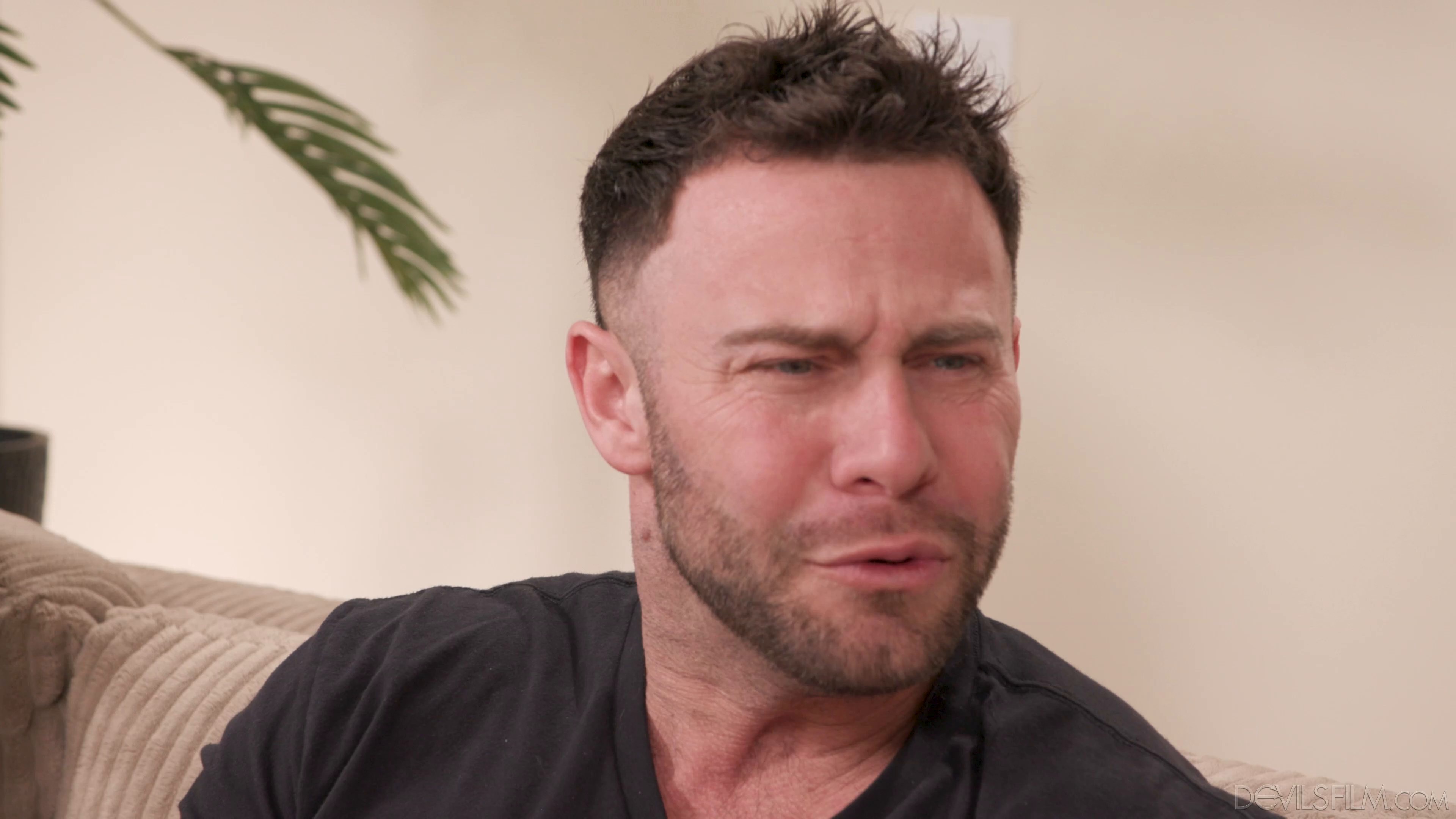 Sadie Summers Nikki Nicole Do I Like Guys Or Girls DEVILSFILM 4 K mp4 0001 — Postimages