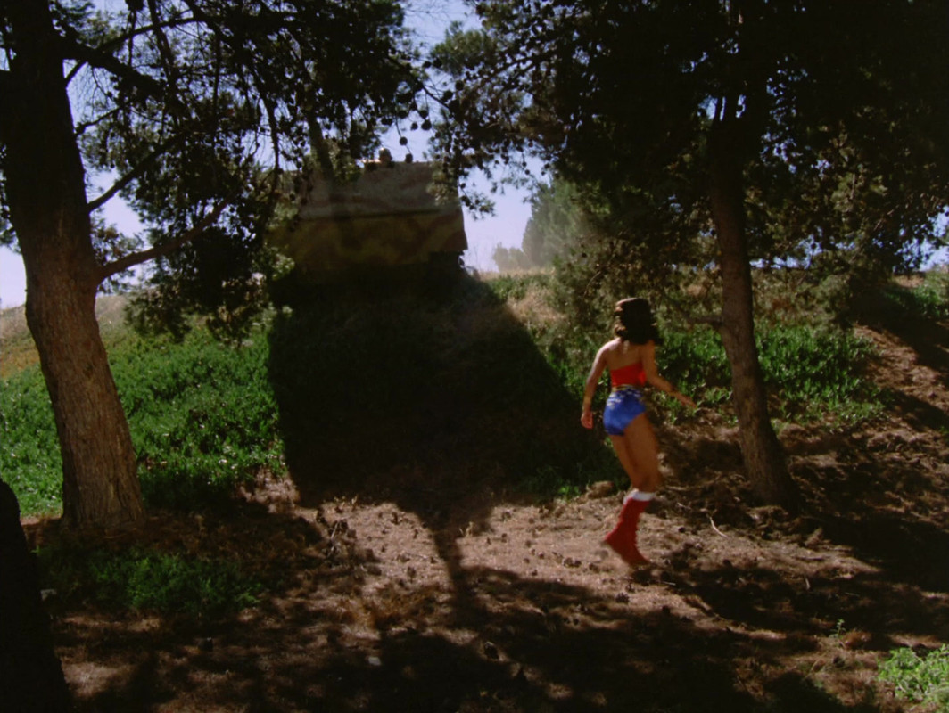 Wonder Woman: Anschluss '77 - Chapter 3 - TongueNoneNew - Wonder Woman ...