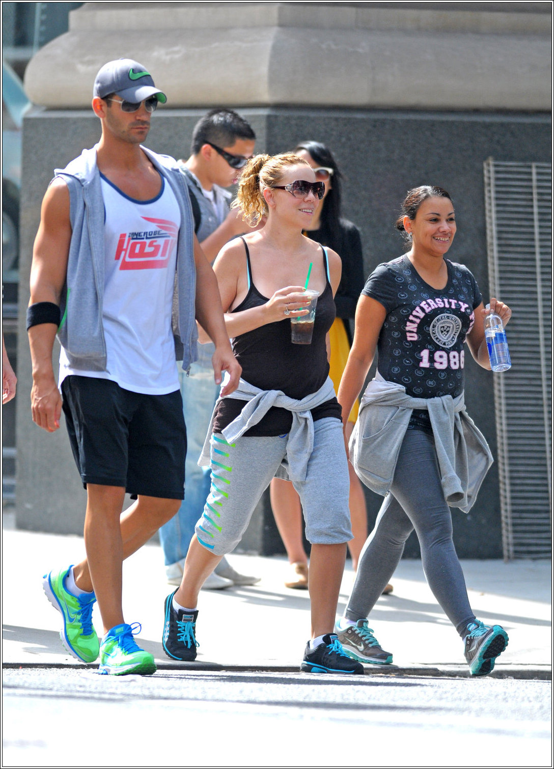 walking 05 — Postimages