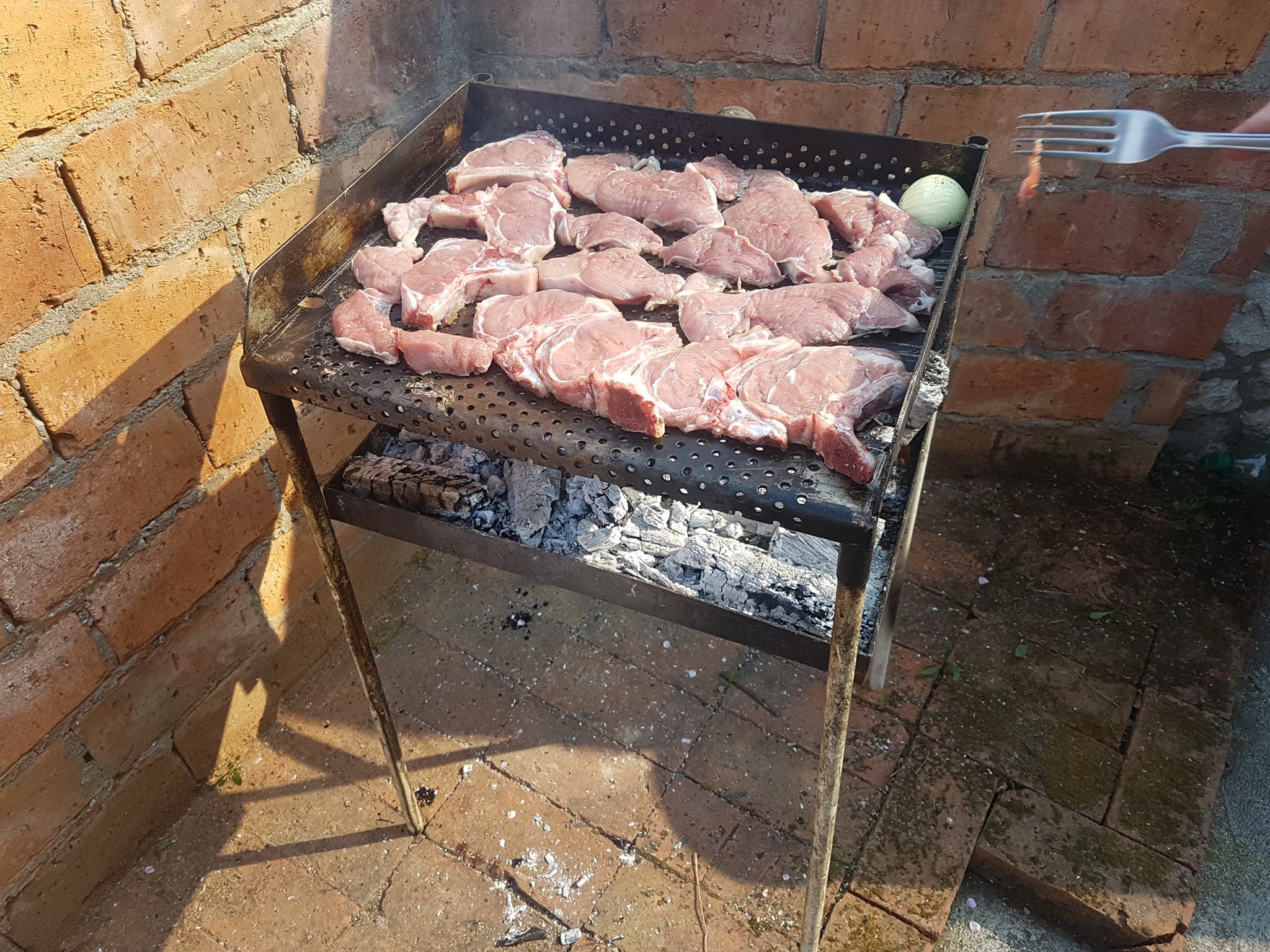 rostilj — Postimages