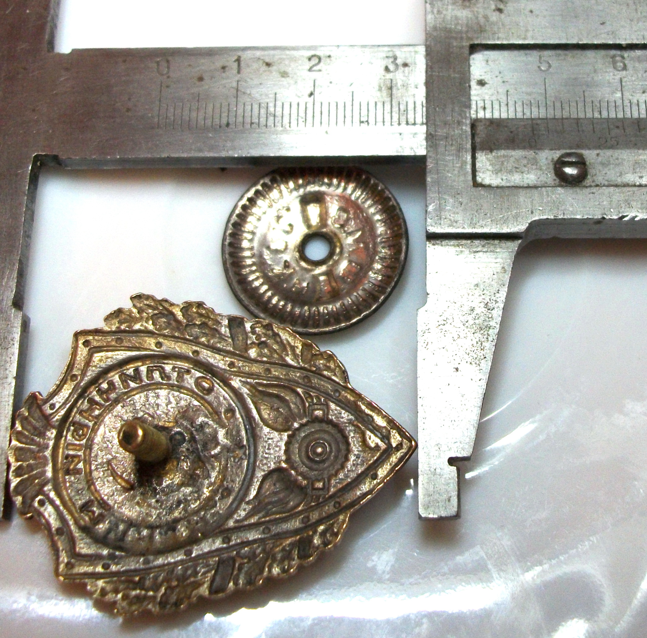 100 4458 — Postimages