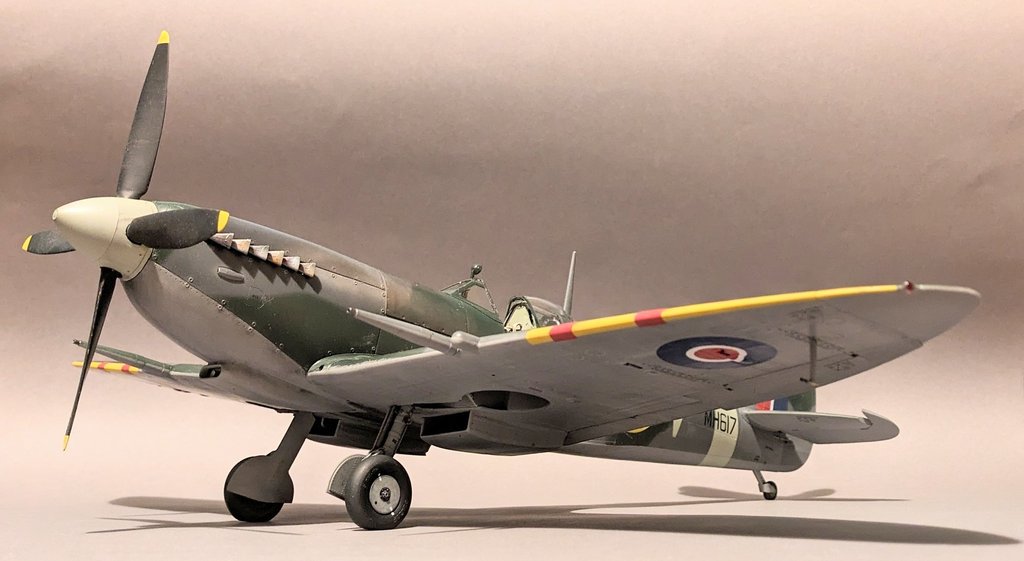 Airfix 1/24th scale Spitfire MkIX - Ready for Inspection - Large Scale ...