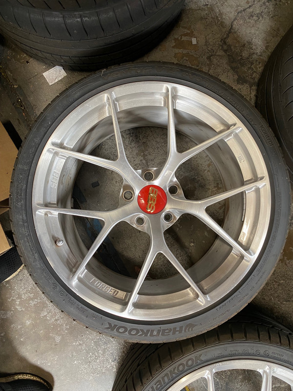 FS: BBS FI-R 19x9.5 et 22 and 19x10.5 et 35 5x120