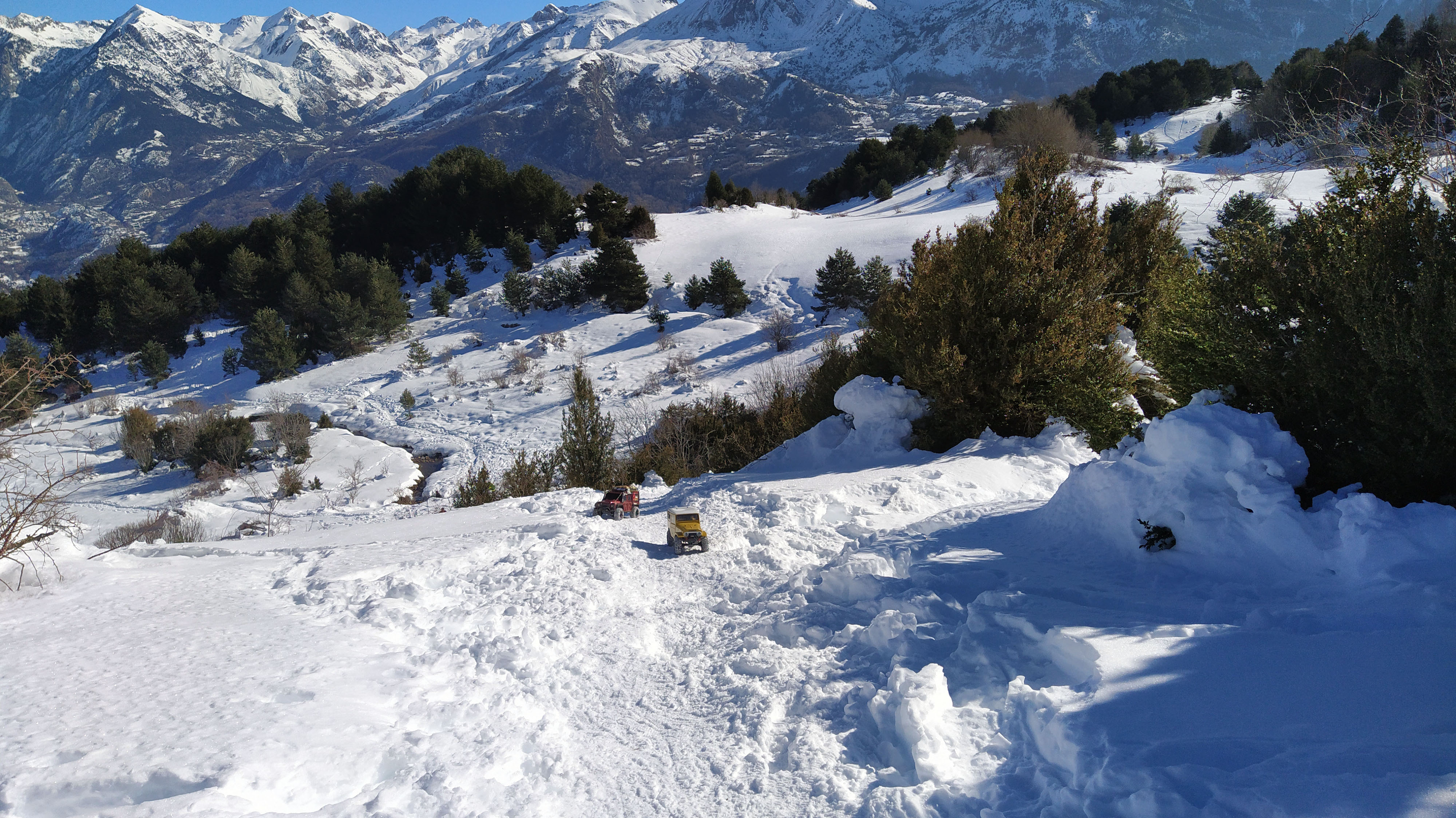 FCBK 442 013 — Postimages