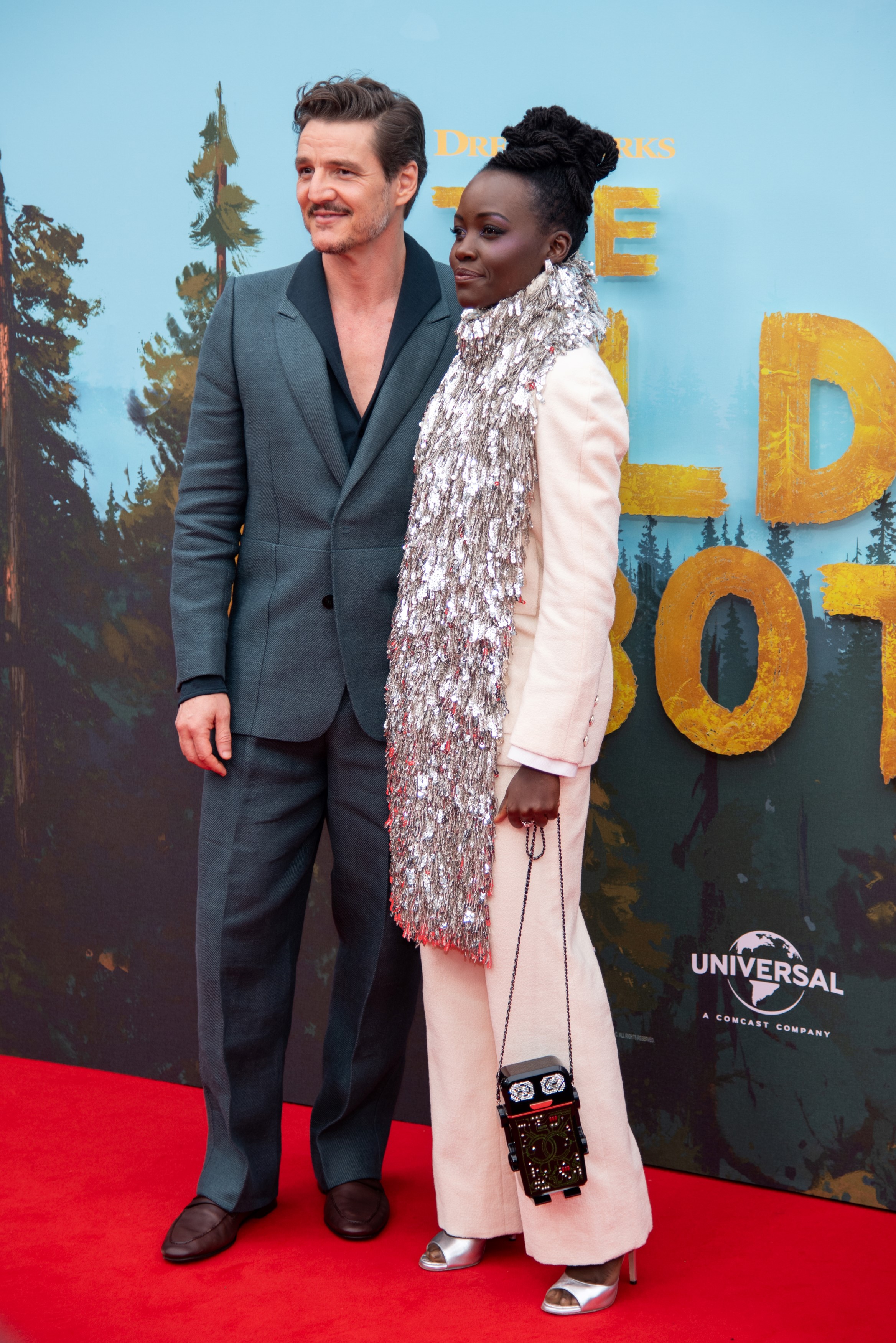 Pedro Pascal 071 — Postimages