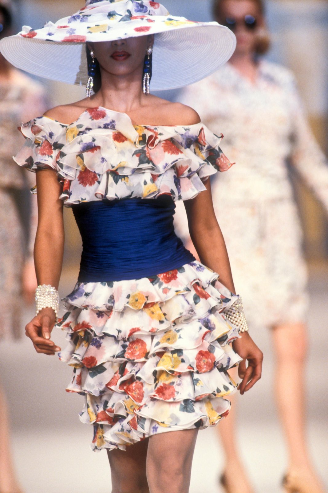 Fashion Classic: V A L E N T I N O Haute Couture Spring/Summer 1990 ...