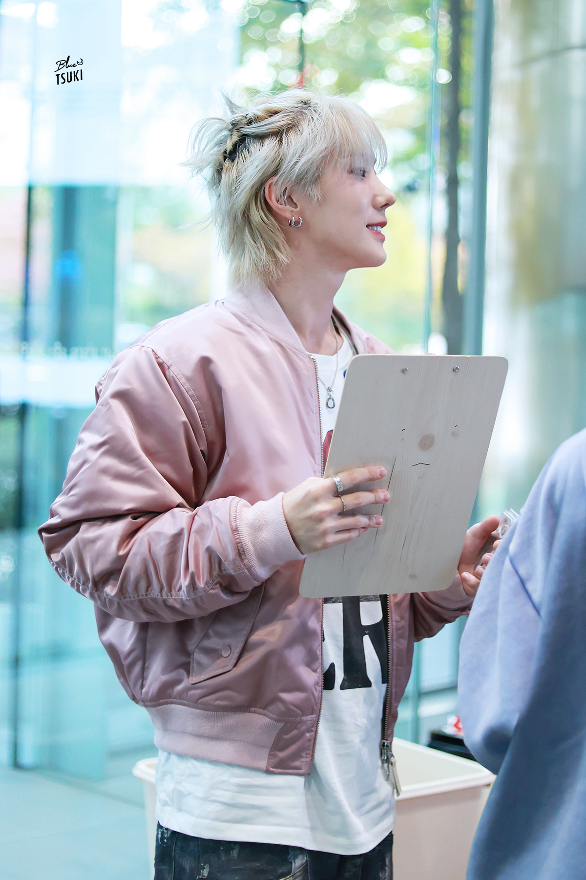 241029 01 — Postimages