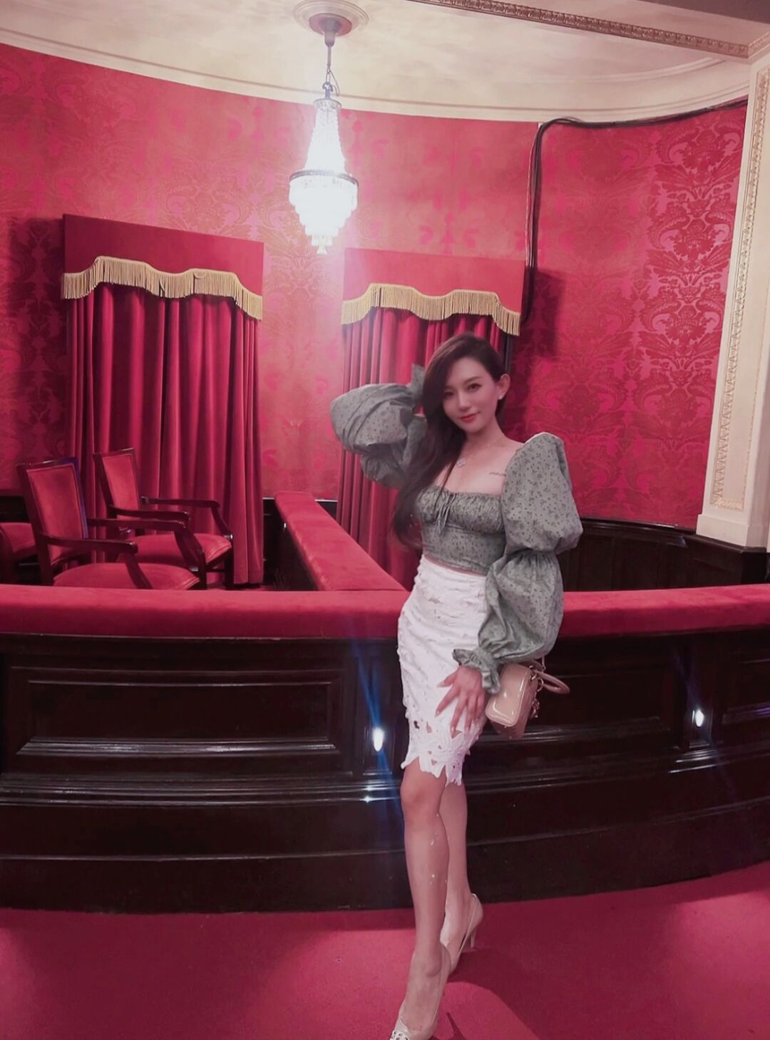 Alice — Postimages