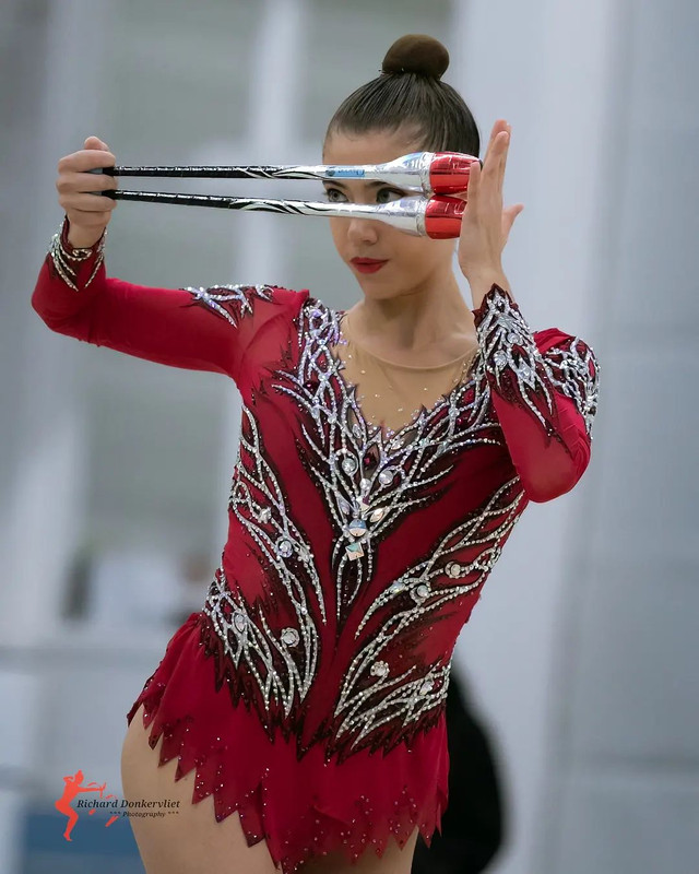 van gils3 — Postimages