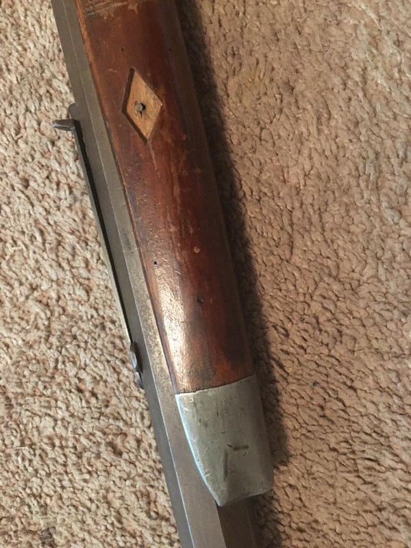 155569 CC 193 F 4327 B95 F 57 E2 B2 E02 A6 C — Postimages