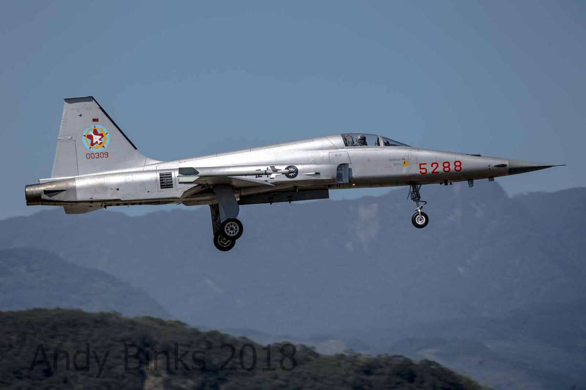 F 5 ROCAF (34) — Postimages