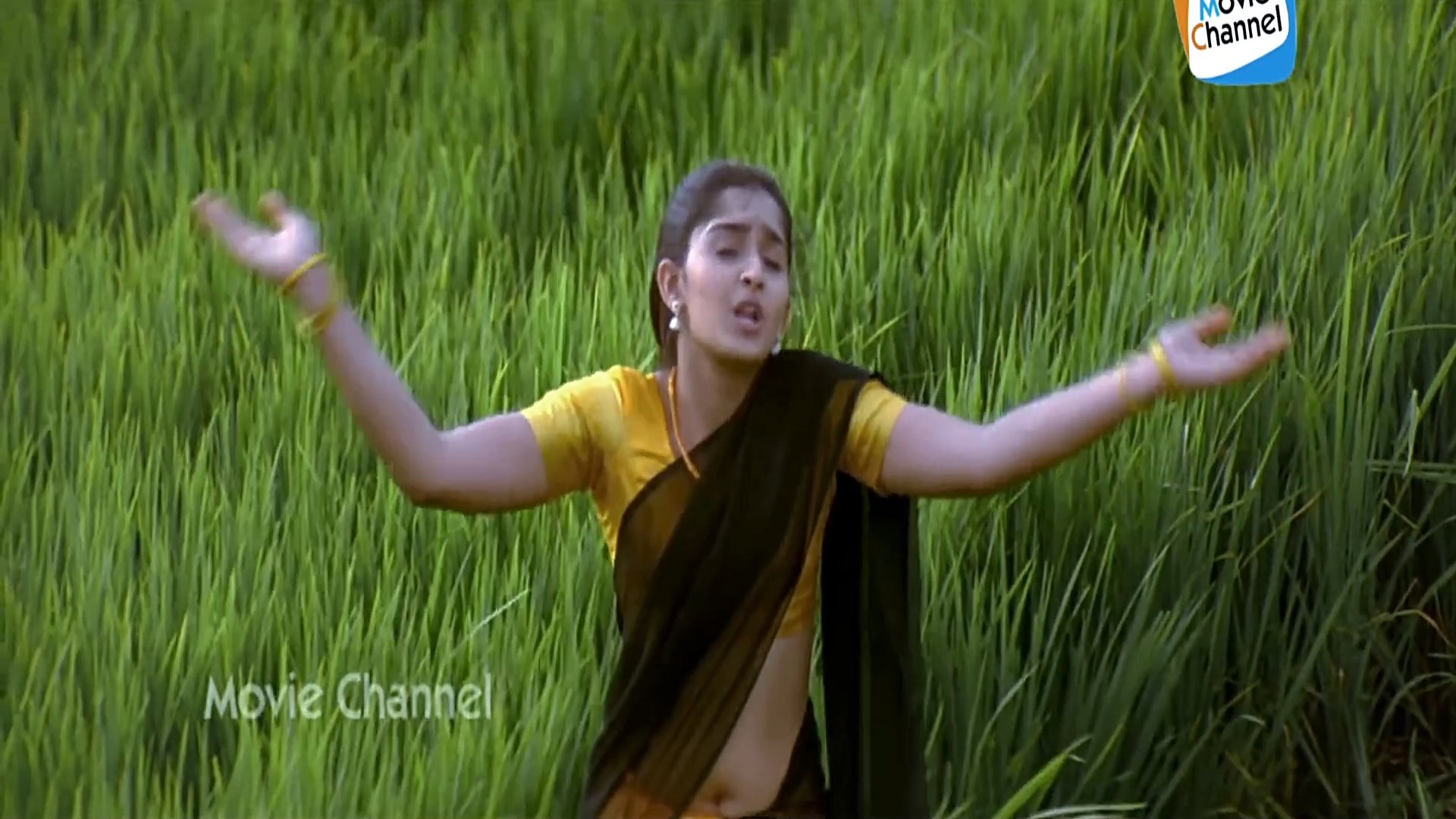 Sanusha Navel Song mp4 snapshot 00 10 817 — Postimages