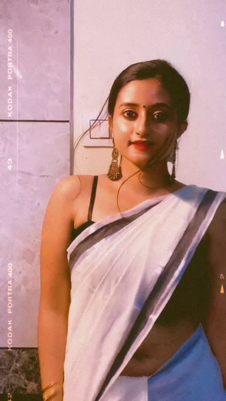 Sneha Mathew Sexy wide Open Navel in Kerala Saree mp4 snapshot 00 13 217 — Postimages