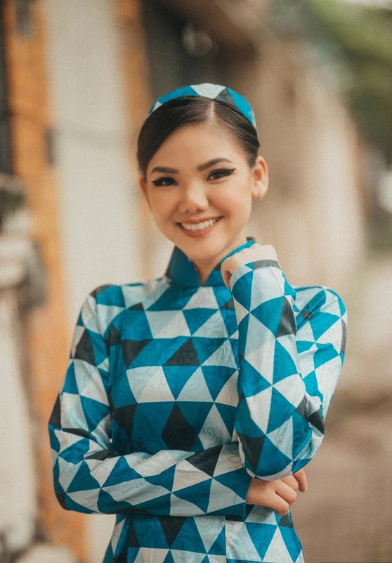 Myra Trần là ai? Myra Trần nghi ngờ là Lady Mây trong 'Ca sĩ mặt nạ' - VietBF