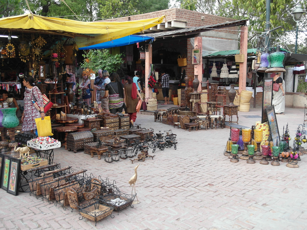Dilli Haat, Delhi - 2020 (Photos & Reviews)