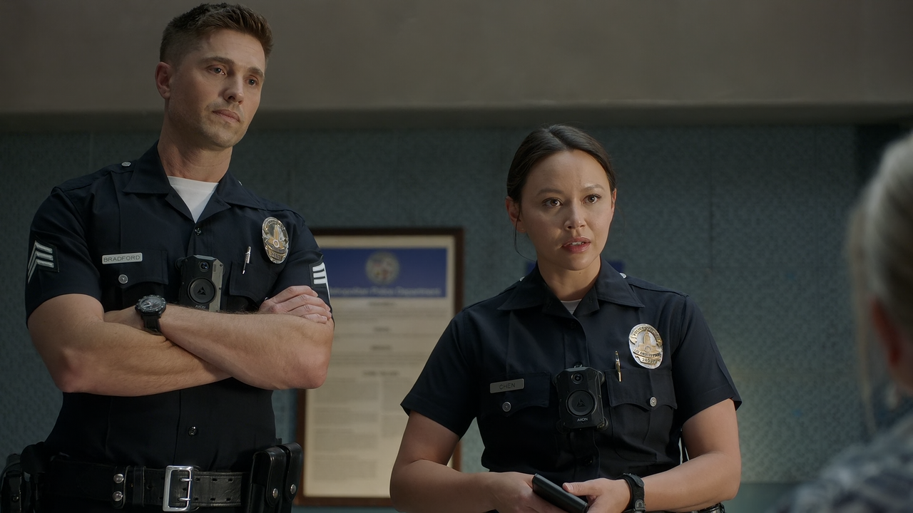 The Rookie S04 E07 Fire Fight 1080p 10bit AMZN WEB DL DDP5 1 HEVC ...