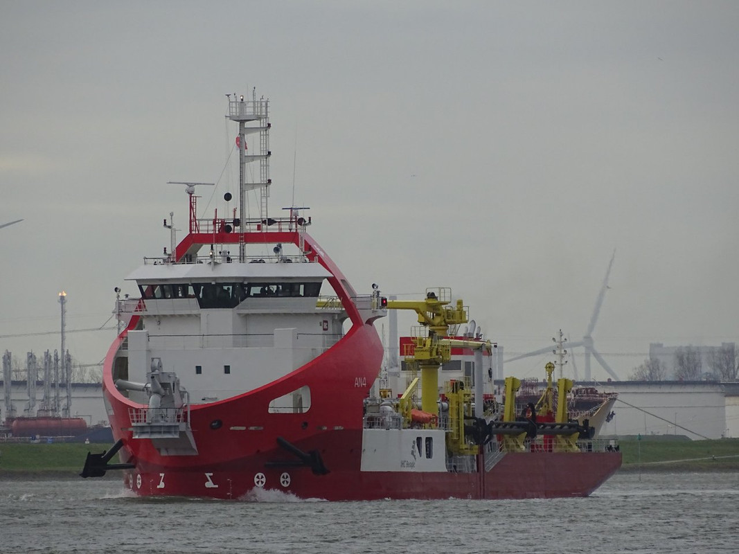 Spotten in De Hoek. - Pagina 679 - SCHEEPVAART FORUM