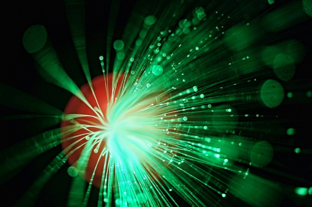 BG optical fibers 586952 1280 — Postimages