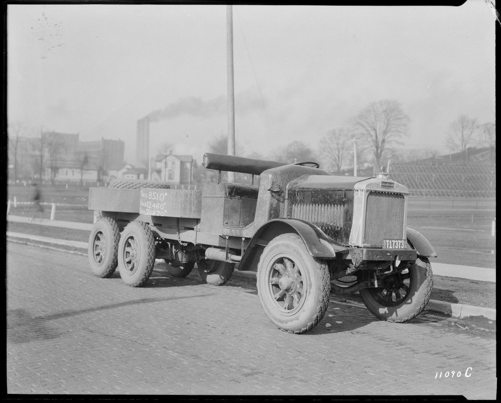What Am I 5550 A Goodyear 1920 six wheel truck UAkron BW 6 — Postimages