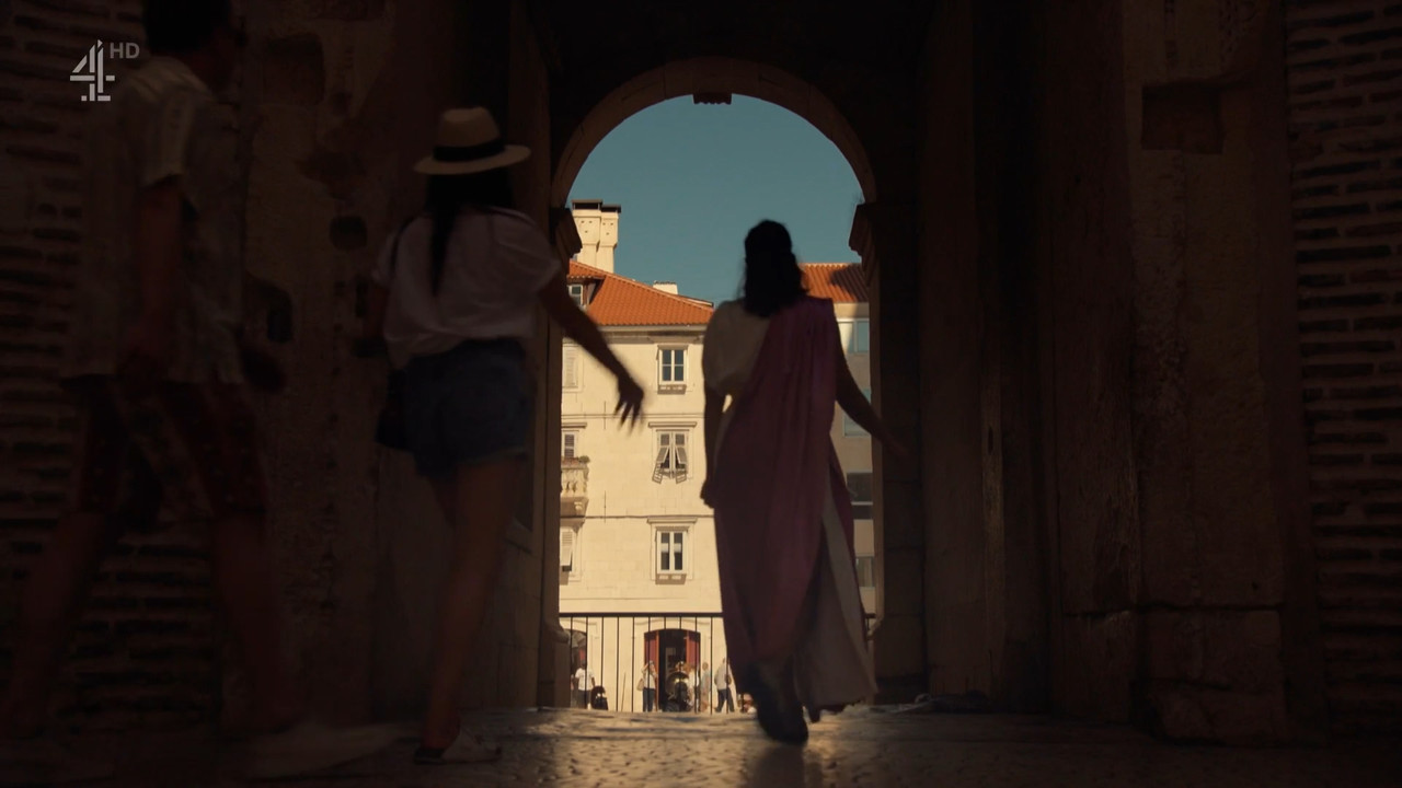 2022 04 11 21 30 Chan4 Travel Man 48 Hours In Split 10x2 mp4 snapshot 29 34 572 — Postimages