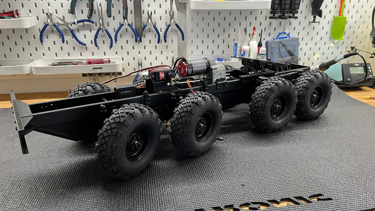Peat’s BC8 (aka MAZ 537) with Trailer . | Scale Builder's Guild