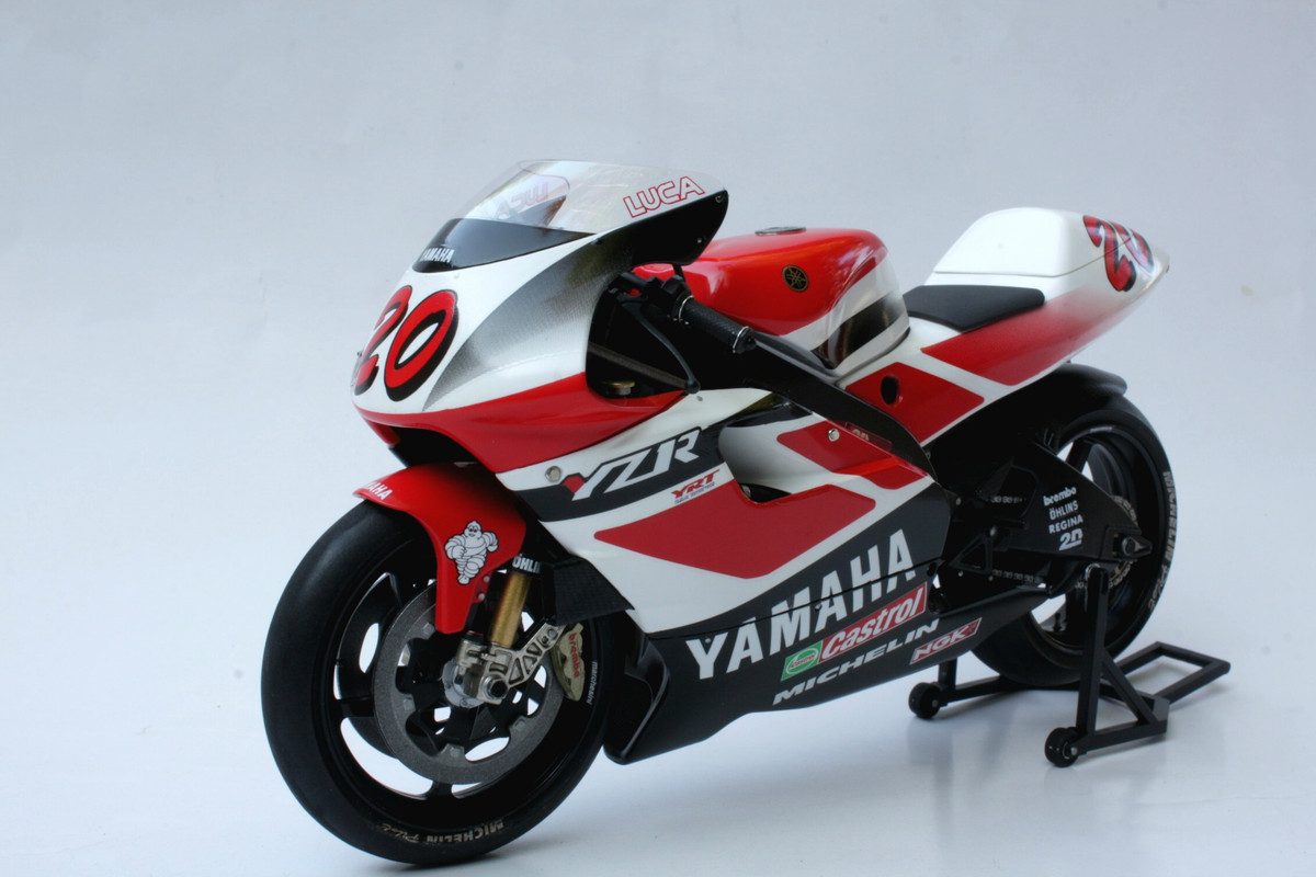 Yamaha YZR 500 (0WK1) 1998 - Luca Cadalora - Ready For Inspection - Vehicles - Britmodeller.com