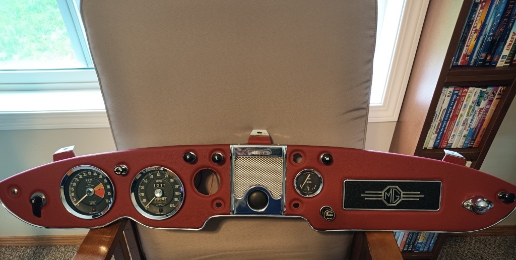 Wrapped my dashboard in leather. What a transformation! (lots of photos ...