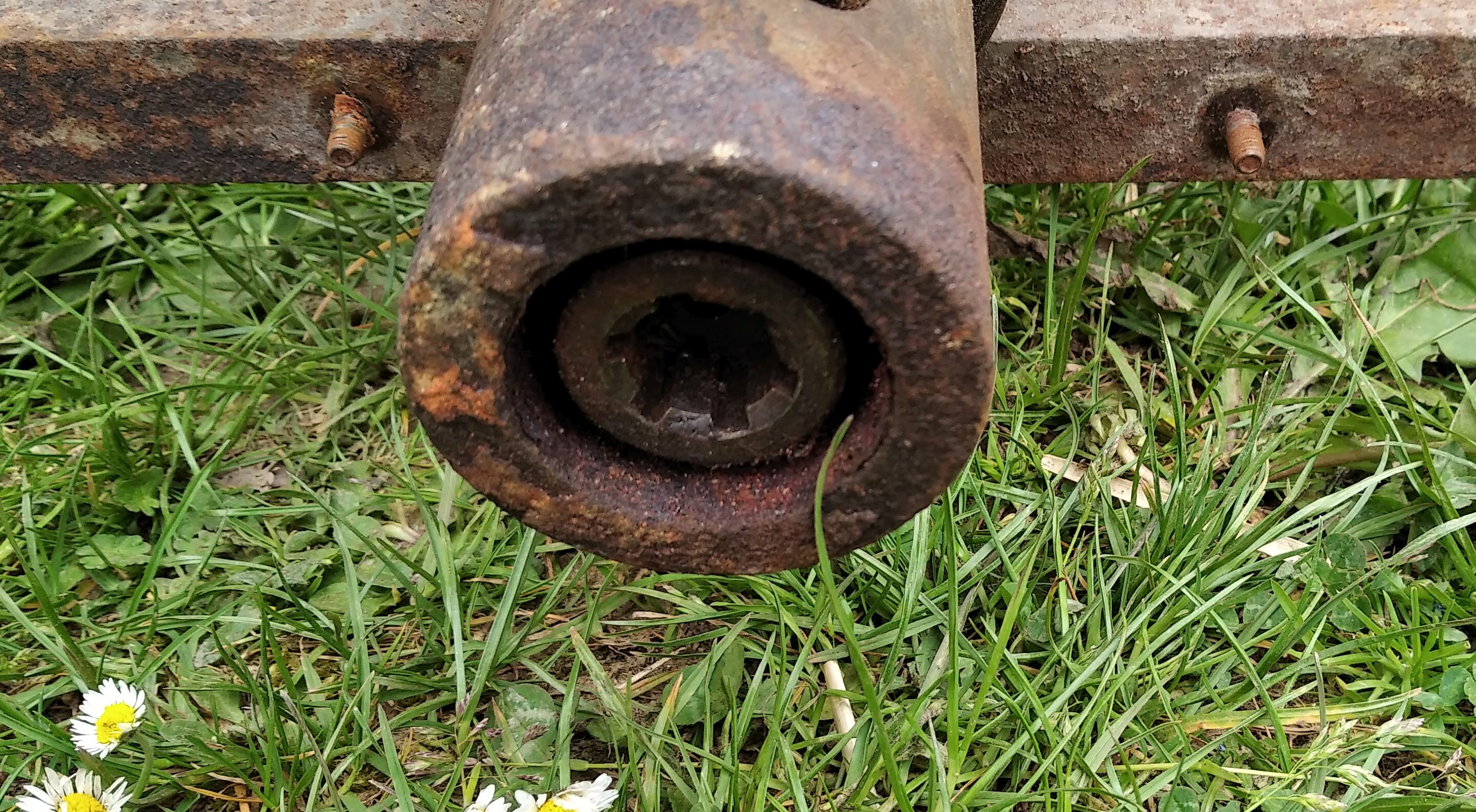 sekacka 2 — Postimages