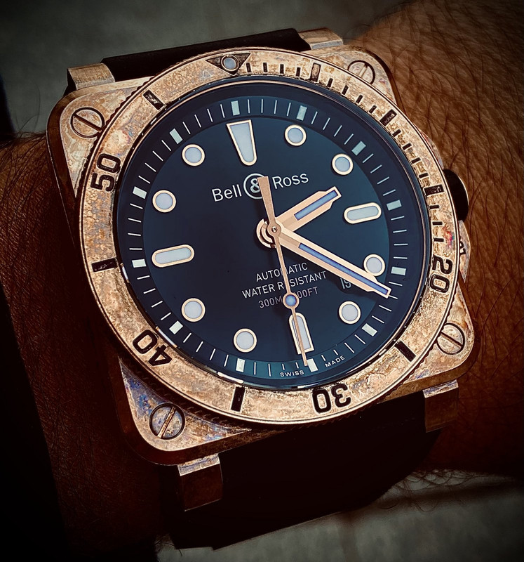 412 F7365 1976 4 BFE 83 B4 5 EC17 B006898 — Postimages