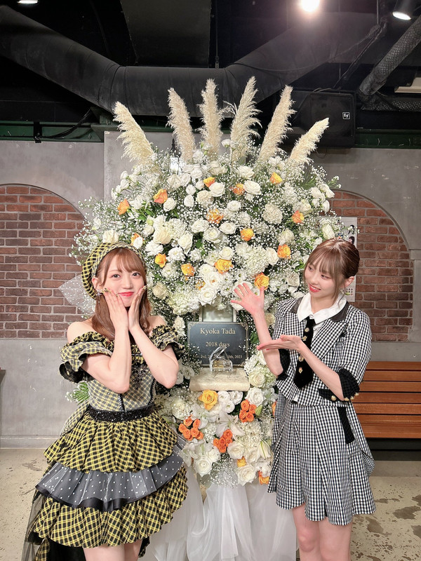 F5q1 Oa Sak AA Dp A — Postimages