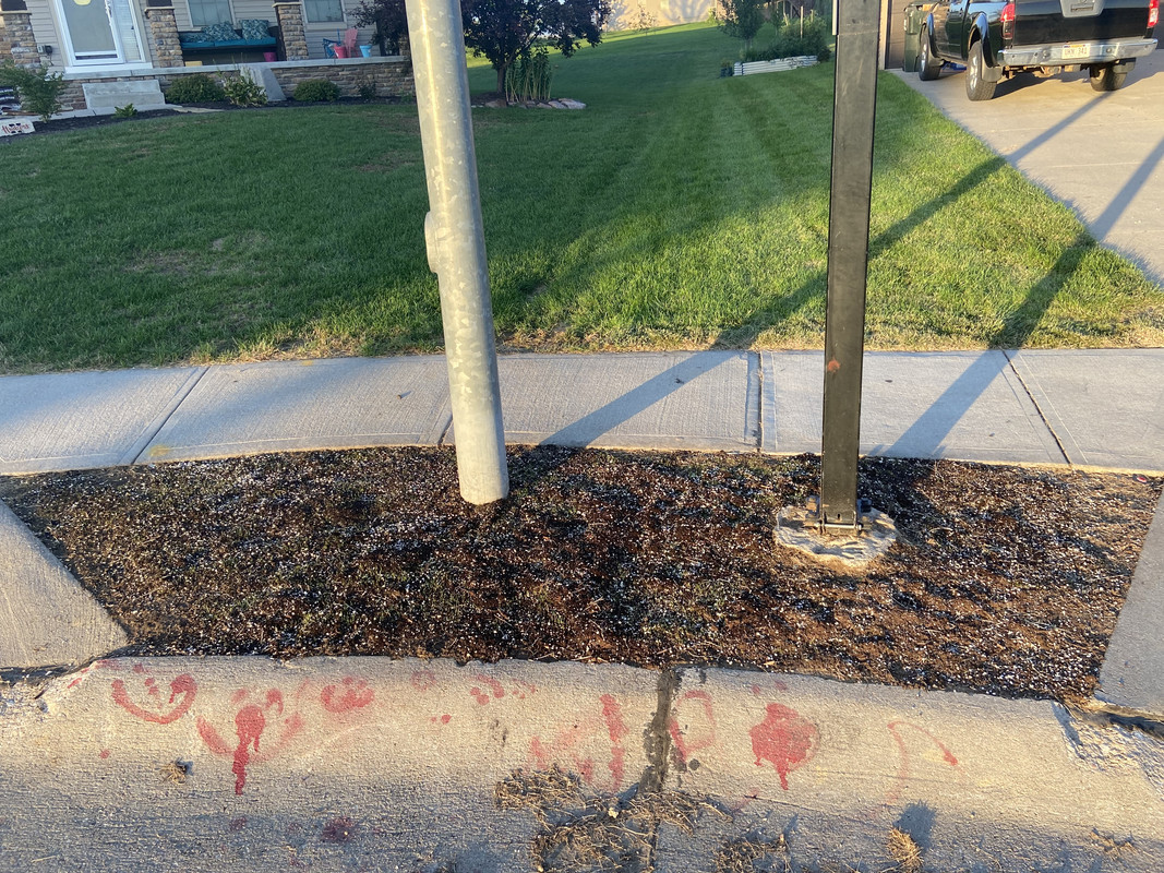 8 DB9 DCEF FFBA 4275 8094 5 E8 D596 B9 B17 — Postimages