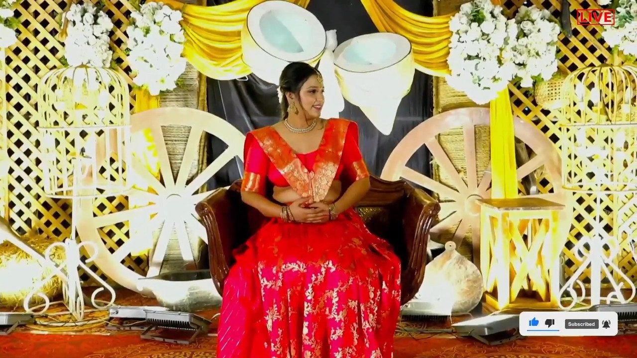 Cameraman Zooming to tulu bride boobs and navel in red costume mp4 snapshot 03 18 685 — Postimages